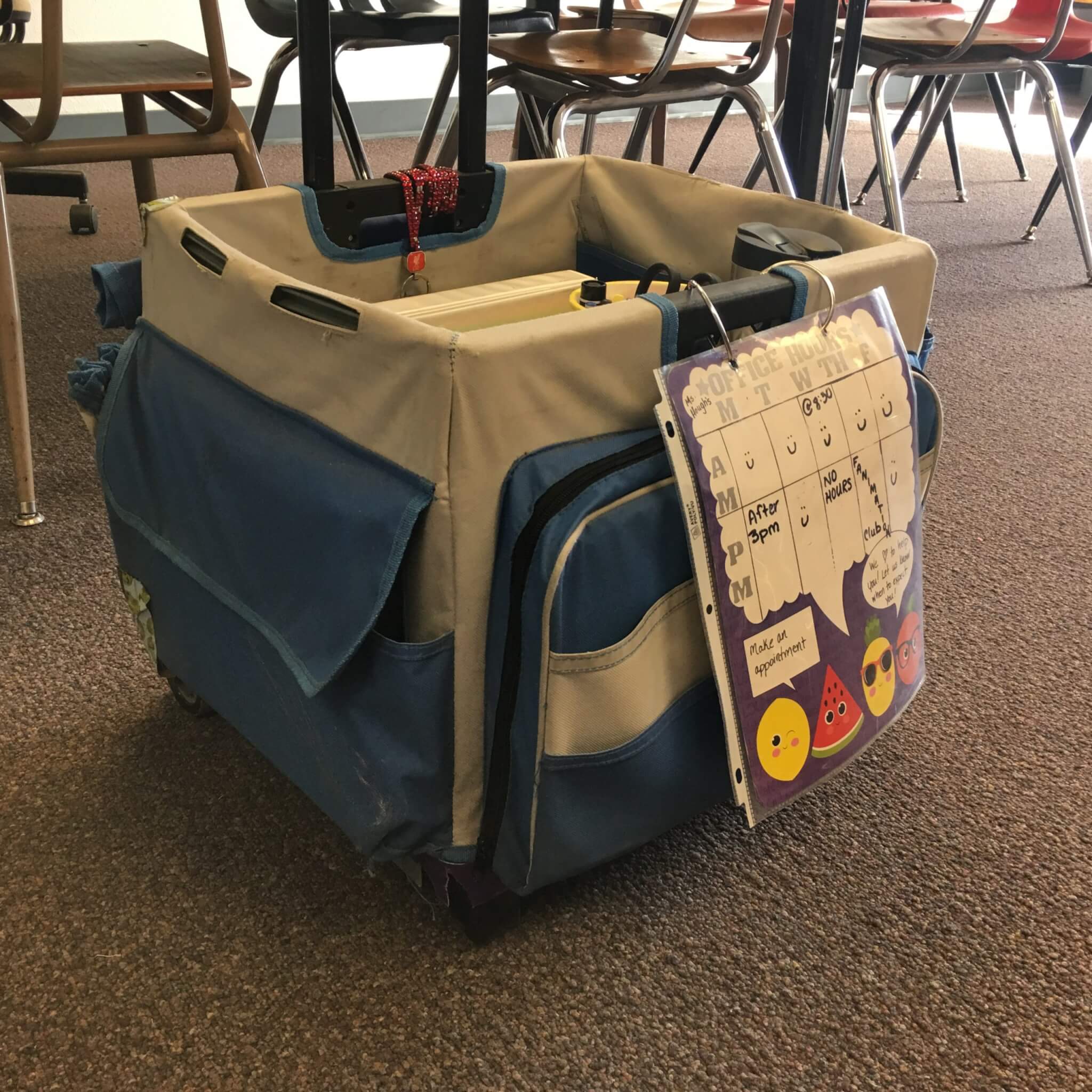 Roll up! Traveling teacher mobile command center DIY - Azulita
